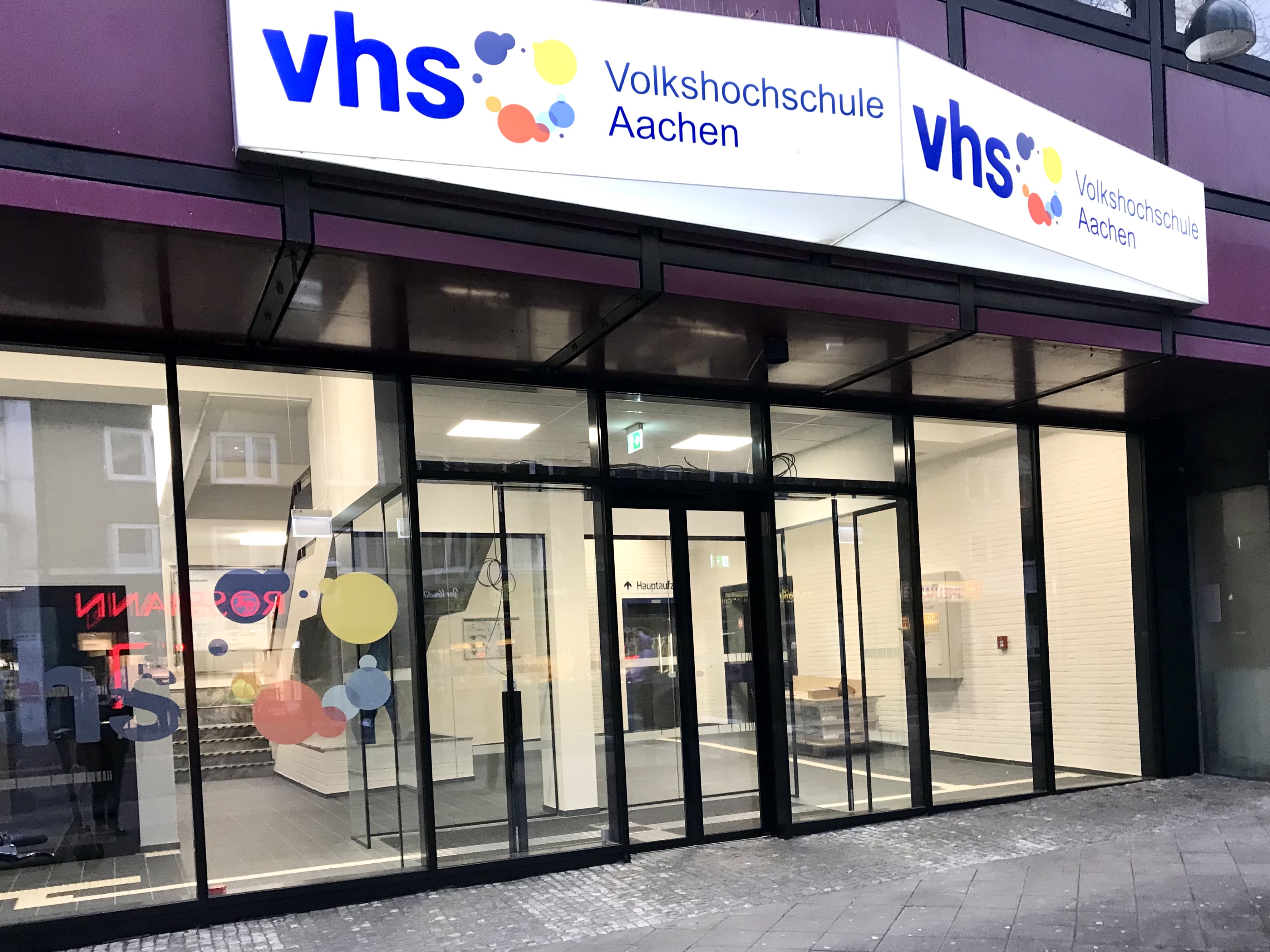 Schule ohne Abschluss verlassen? VHS hilft. | AachenNews